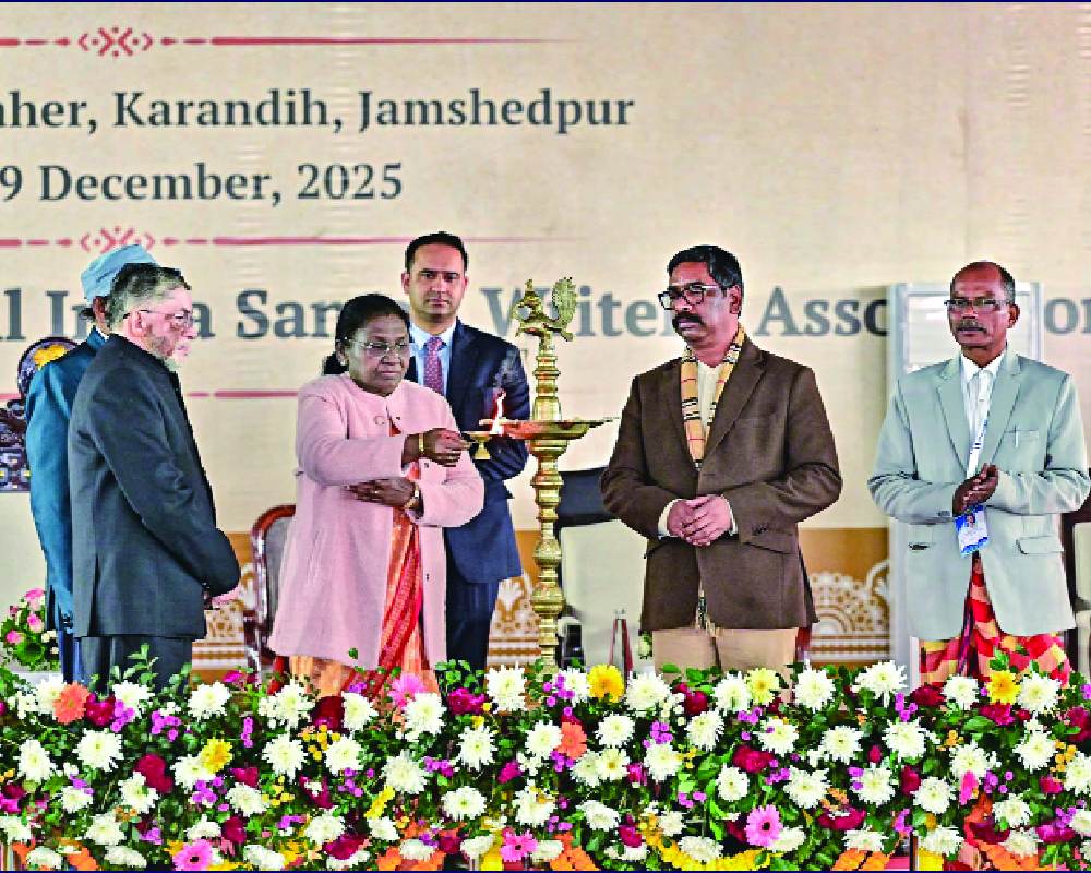 President urges youth to preserve language, culture and traditions