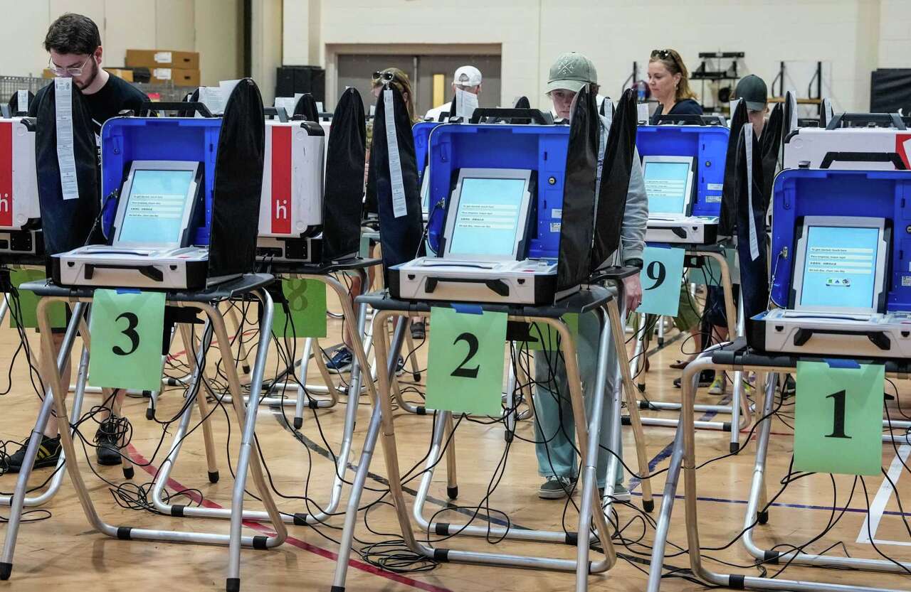'No one lives in a PO box': Texas flags Harris County voter ...