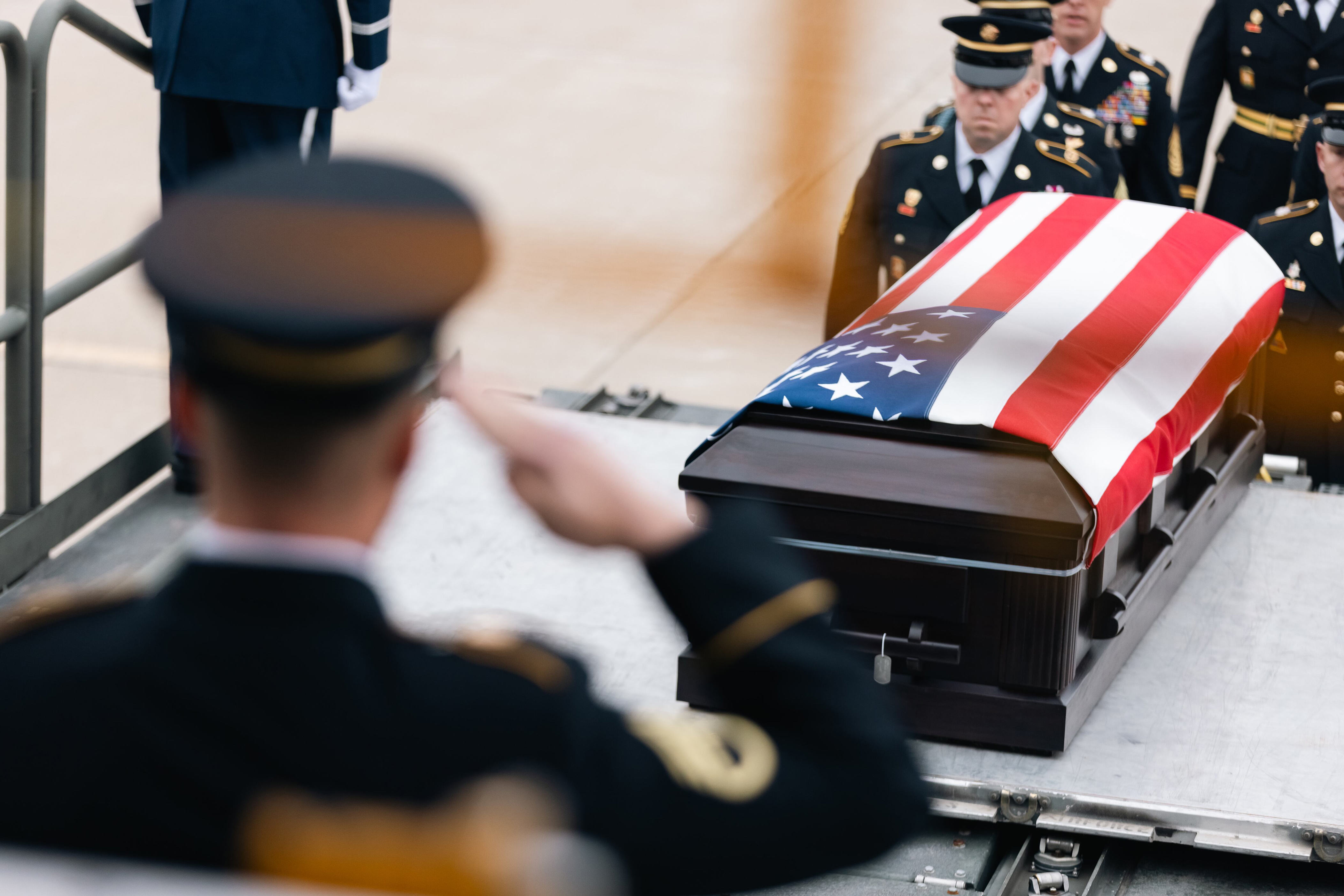 Iowa flags return to full-staff after fallen National Guard soldiers ...
