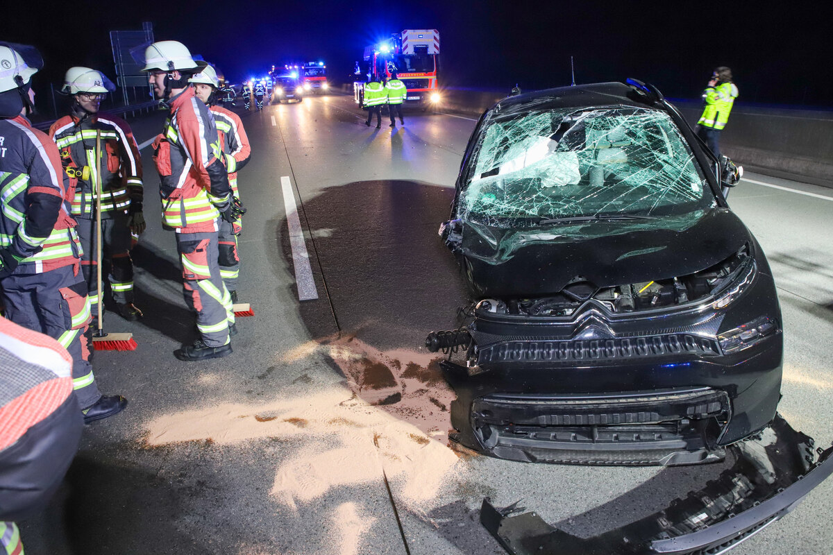 Nach Unfall mit Alkohol-Laster: A7 stundenlang gesperrt
