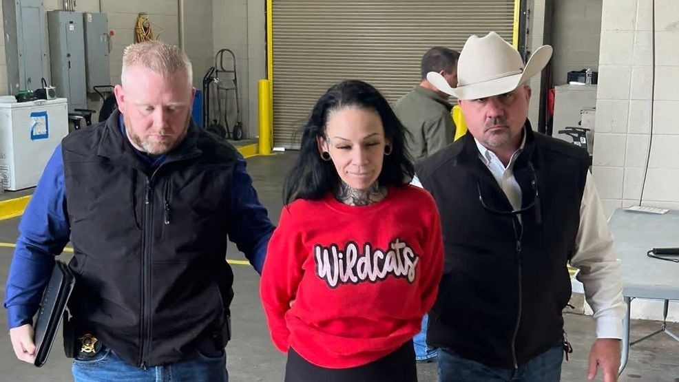 Nurse accused of sneaking cell phones into Jasper County Jail