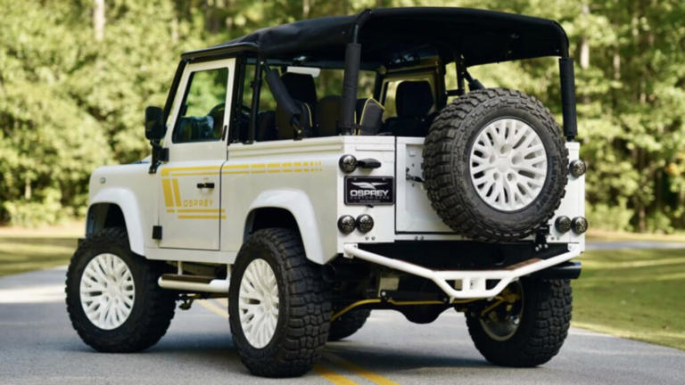 Land Rover Defender restomod with Corvette power at SEMA