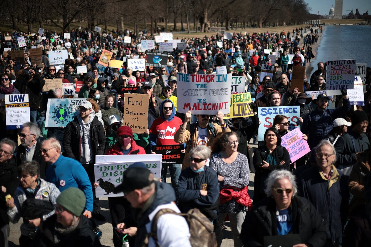 Scientists rally in US cities to protest Trump administration's funding ...