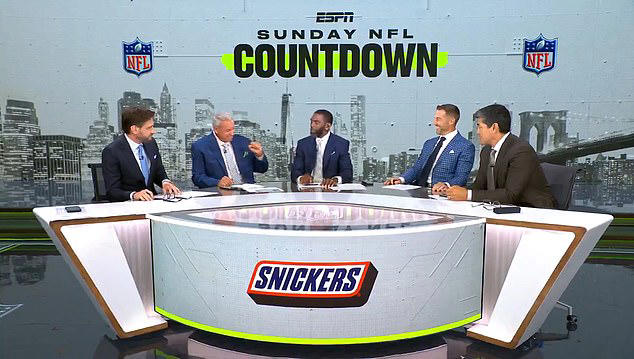 NFL icon Randy Moss makes social media return to give cancer update ...