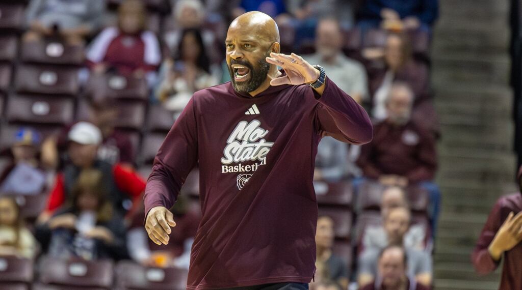 Zaxton King leads Missouri State over Delaware in Conference USA opener