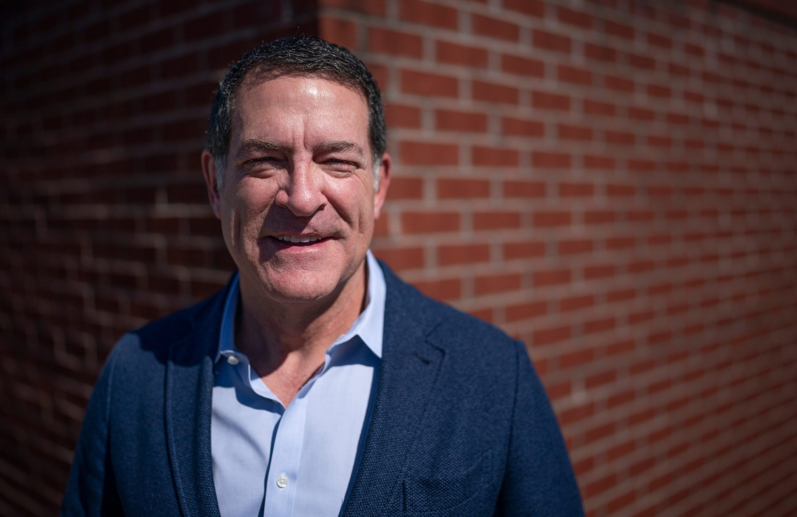 Outgoing Republican endorses new candidate