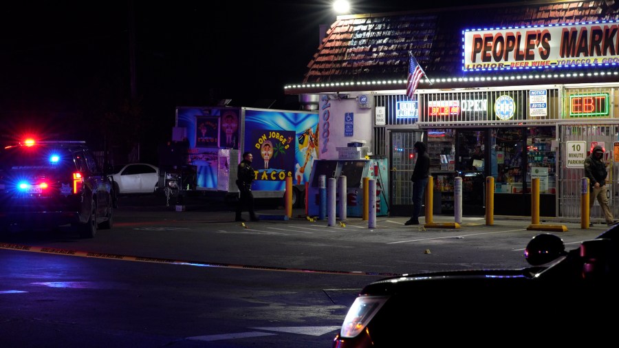 Man dead, 3 people injured after Country Club Blvd shooting