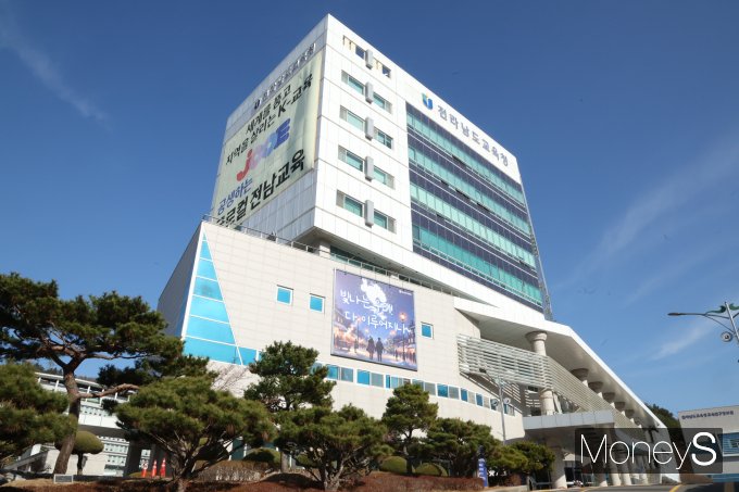 [전남교육청 소식] AI기반 수업 '2030교실' 73곳 지정