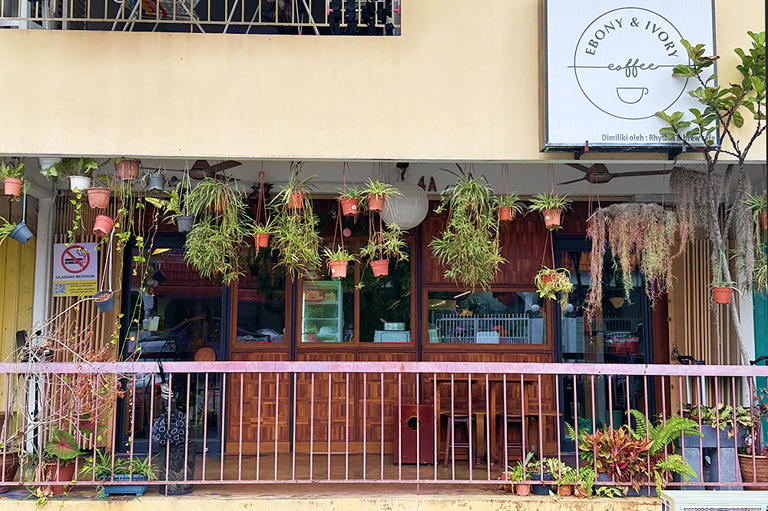 A menu in motion: Why Ebony & Ivory Coffee is my favourite eatery of ...