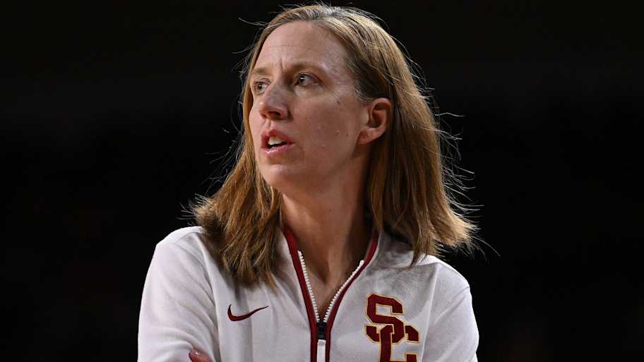 Lindsay Gottlieb doesn't hold back after USC’s road win at Nebraska