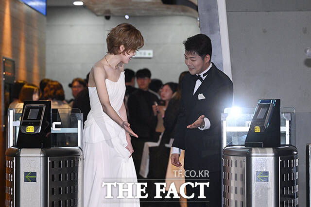 2025 MBC 방송연예대상... MC 장도연-전현무 [TF사진관]