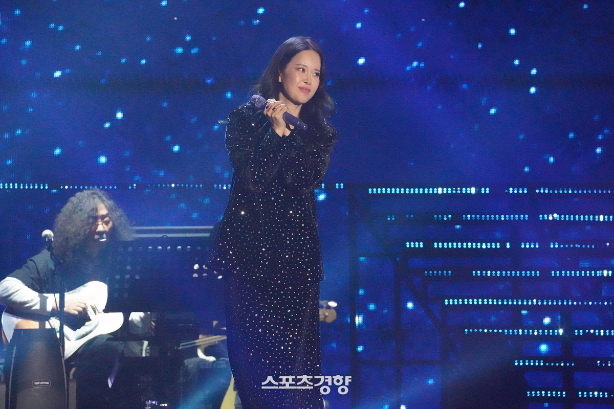 Baek Ji-young proved live again