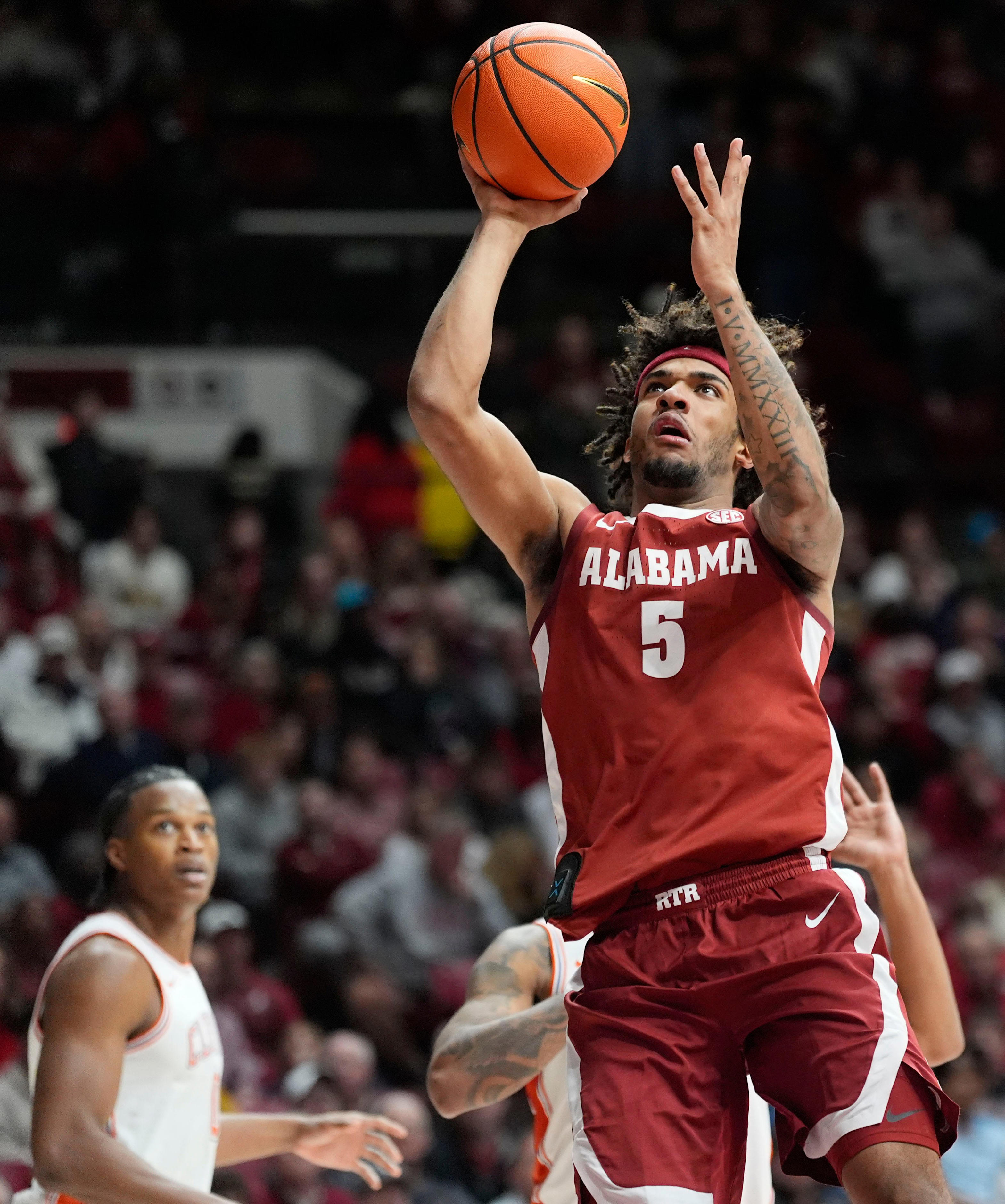 Alabama basketball hammering Yale at halftime: Score updates, highlights