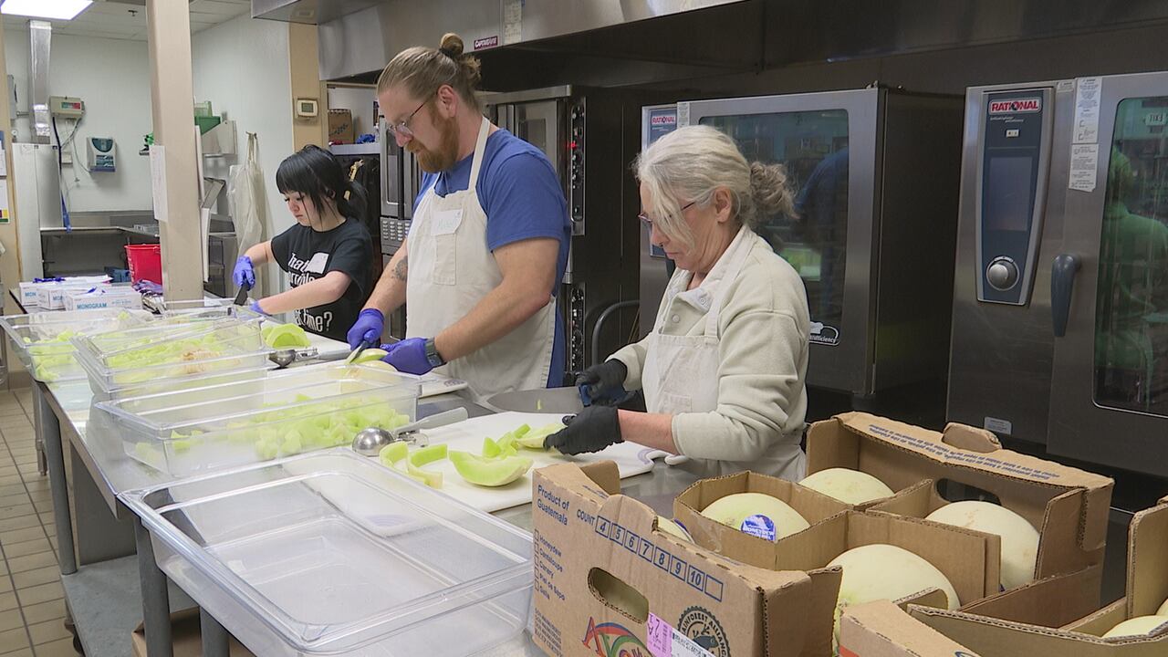 'Hunger does not take a break': The Banquet needs January volunteers