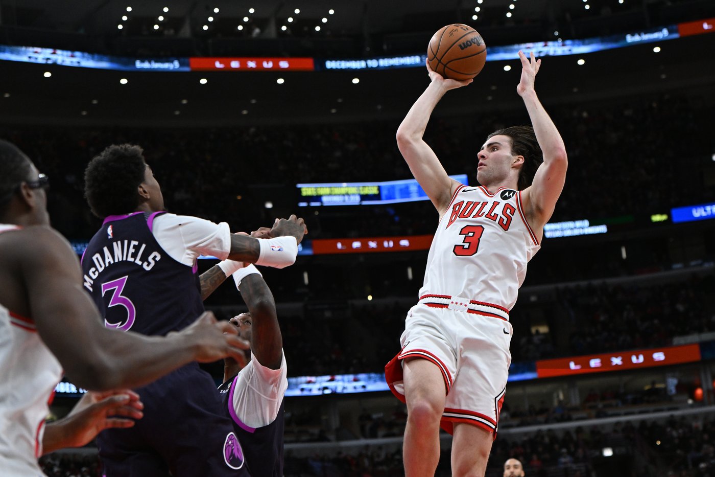 Chicago Bulls lose top scorers Coby White and Josh Giddey to injuries ...