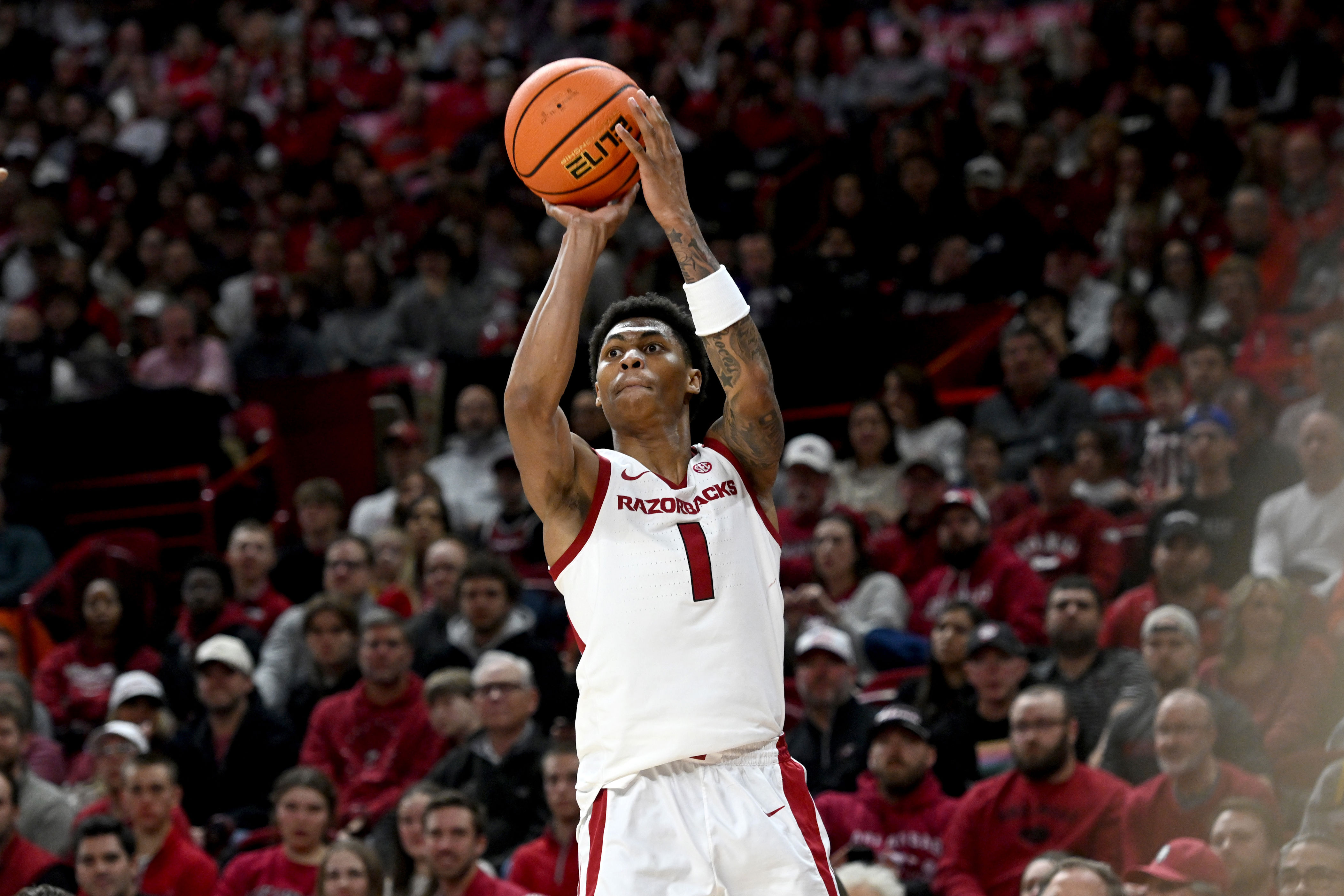 Freshman Meleek Thomas scores career-best 28 points as No. 18 Arkansas ...