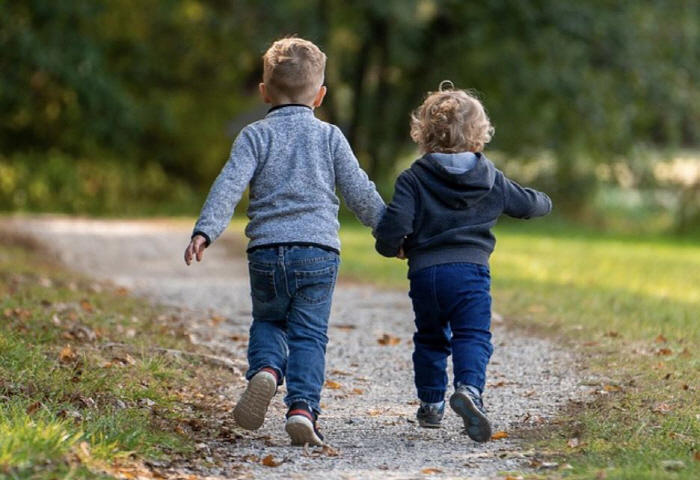 Child duck hip steps, autismADHD signs?