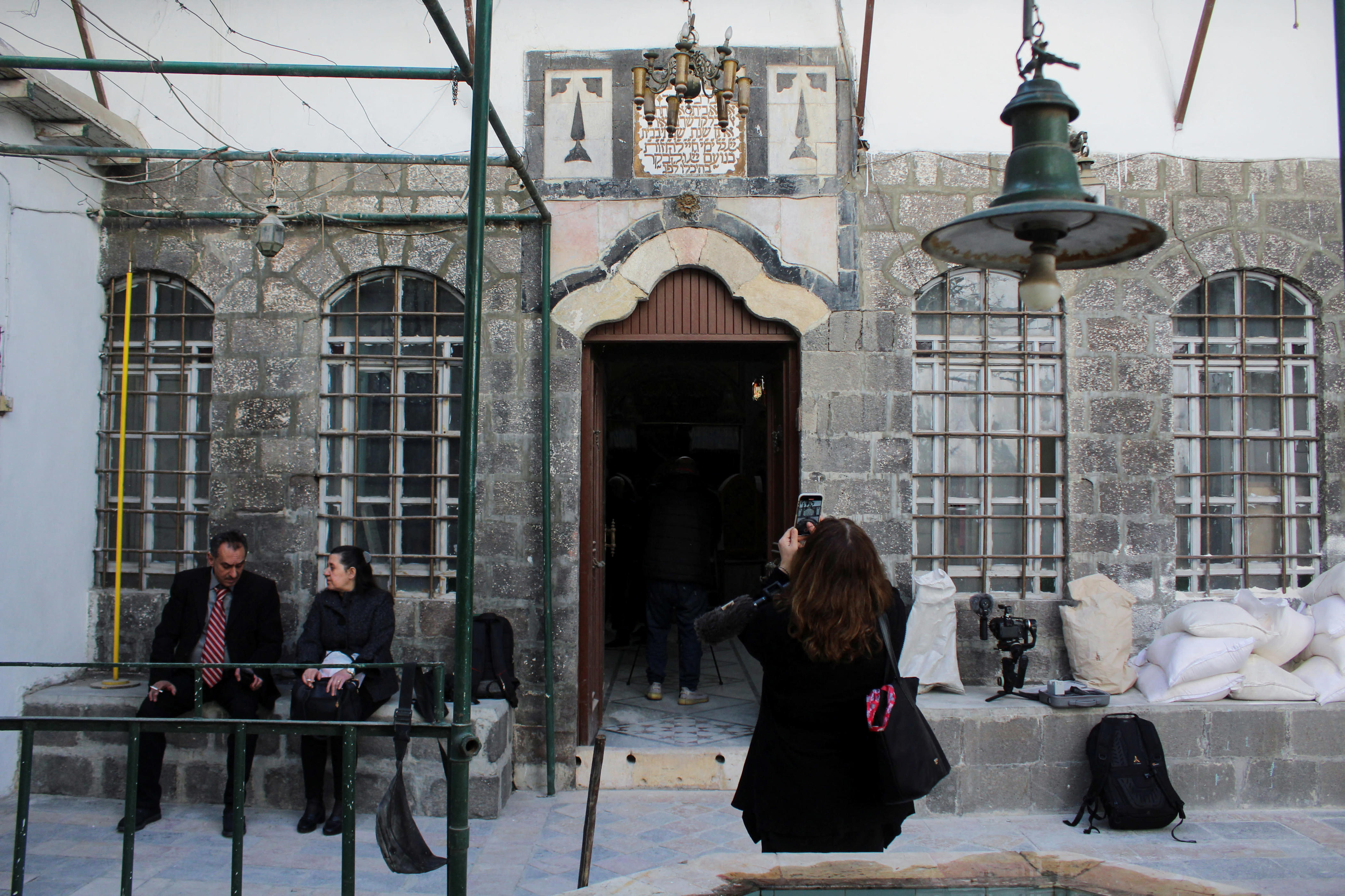 Jewish merchant walks free after 20 days in Syrian prison, authorities ...