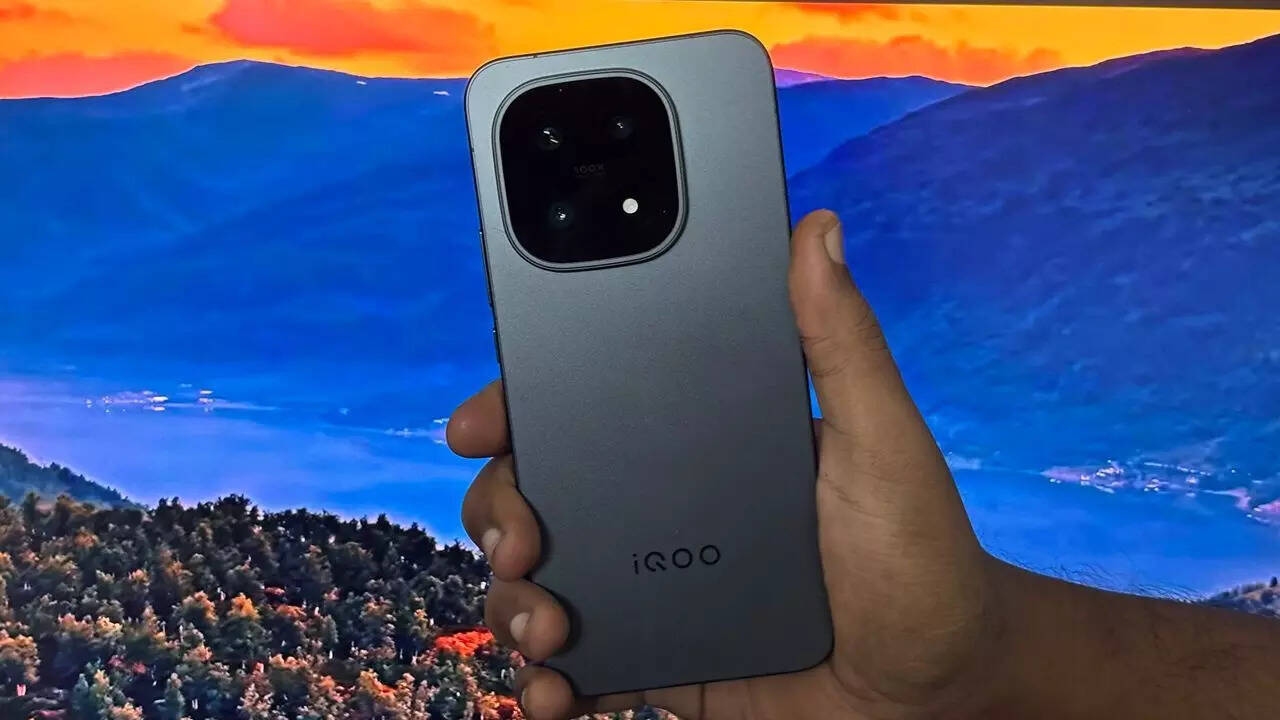 iQOO Z11 Turbo with Snapdragon 8 Gen 5 to launch in China soon ...