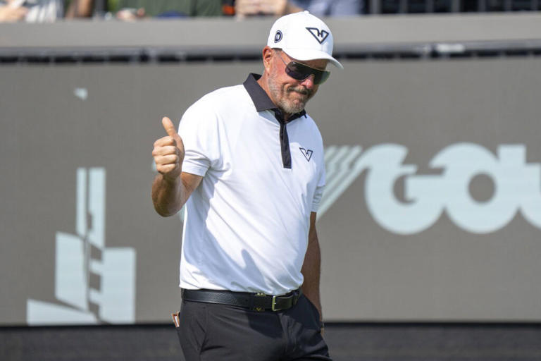 Phil Mickelson is golf’s best chip artist; here’s why