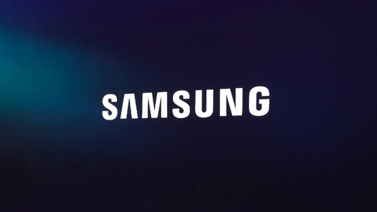 Samsung plans to manufacture smartphone displays at its Noida factory ...