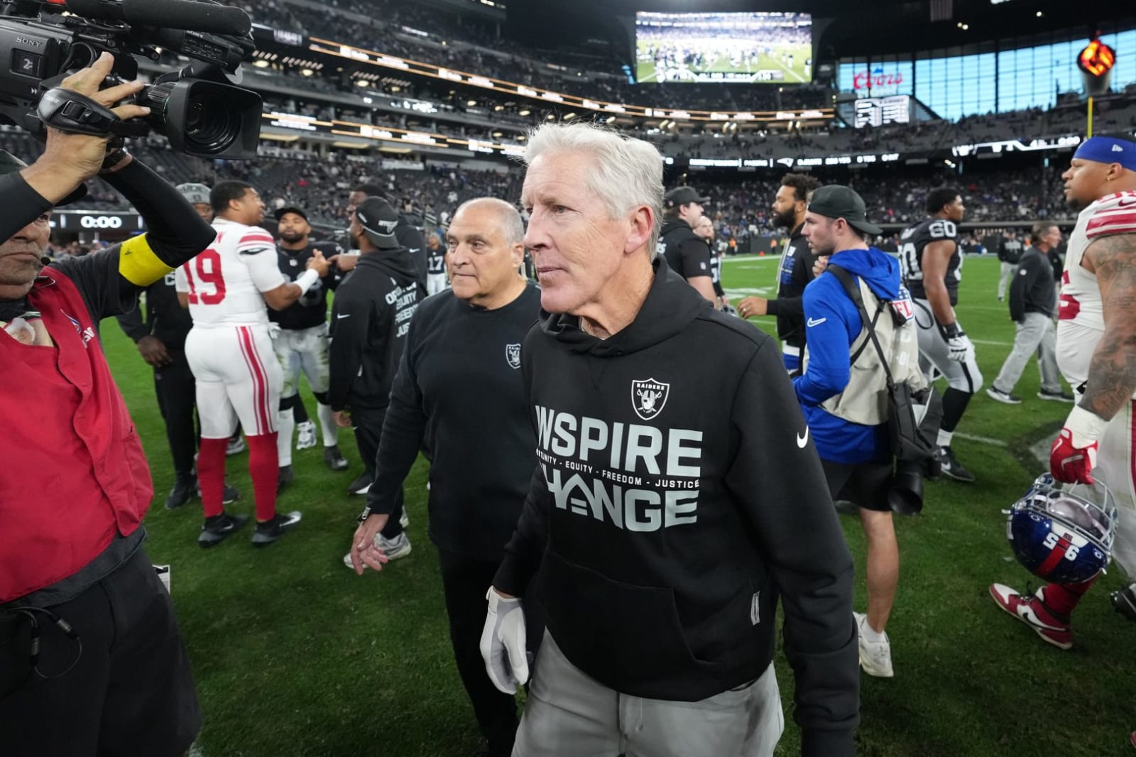Pete Carroll: "We're coming to compete"