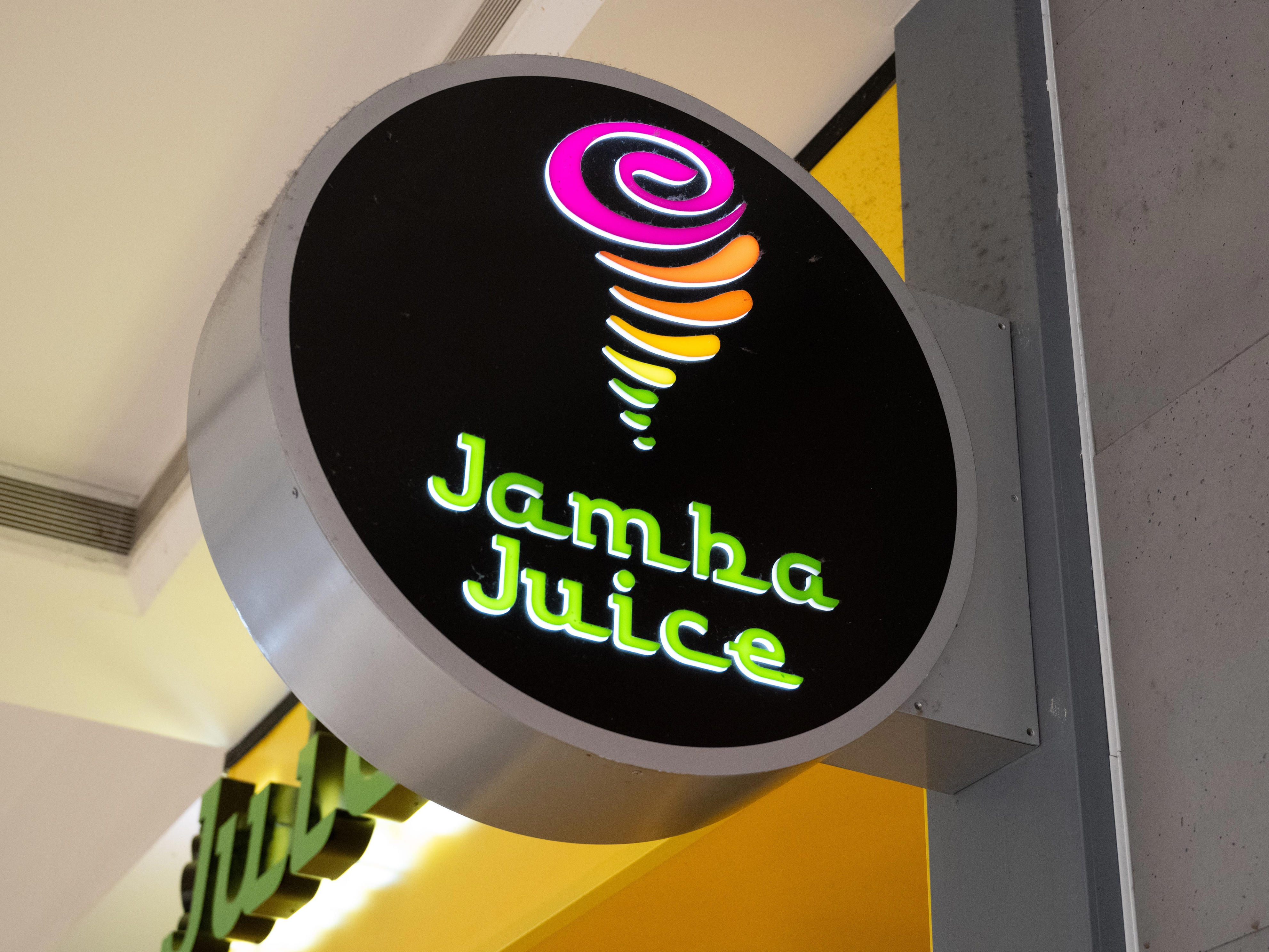 Companies are slashing middle management. Jamba Juice's former CEO says ...