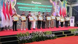 PT MNJ Raih Apresiasi Penghargaan Lingkungan DLH Jawa Timur 2025 Atas ...