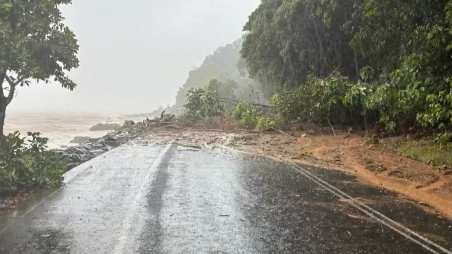 New warnings for life-threatening flash floods as Queensland smashed by ...