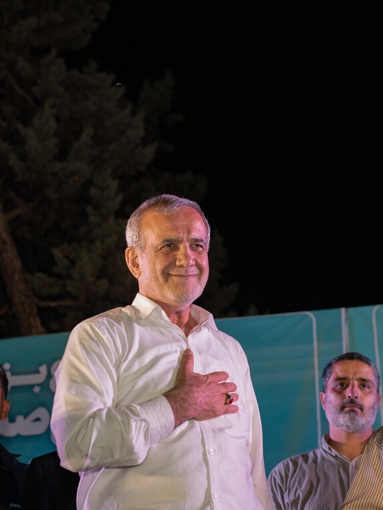 Iran, proseguono le proteste a Teheran per la crisi economica ...