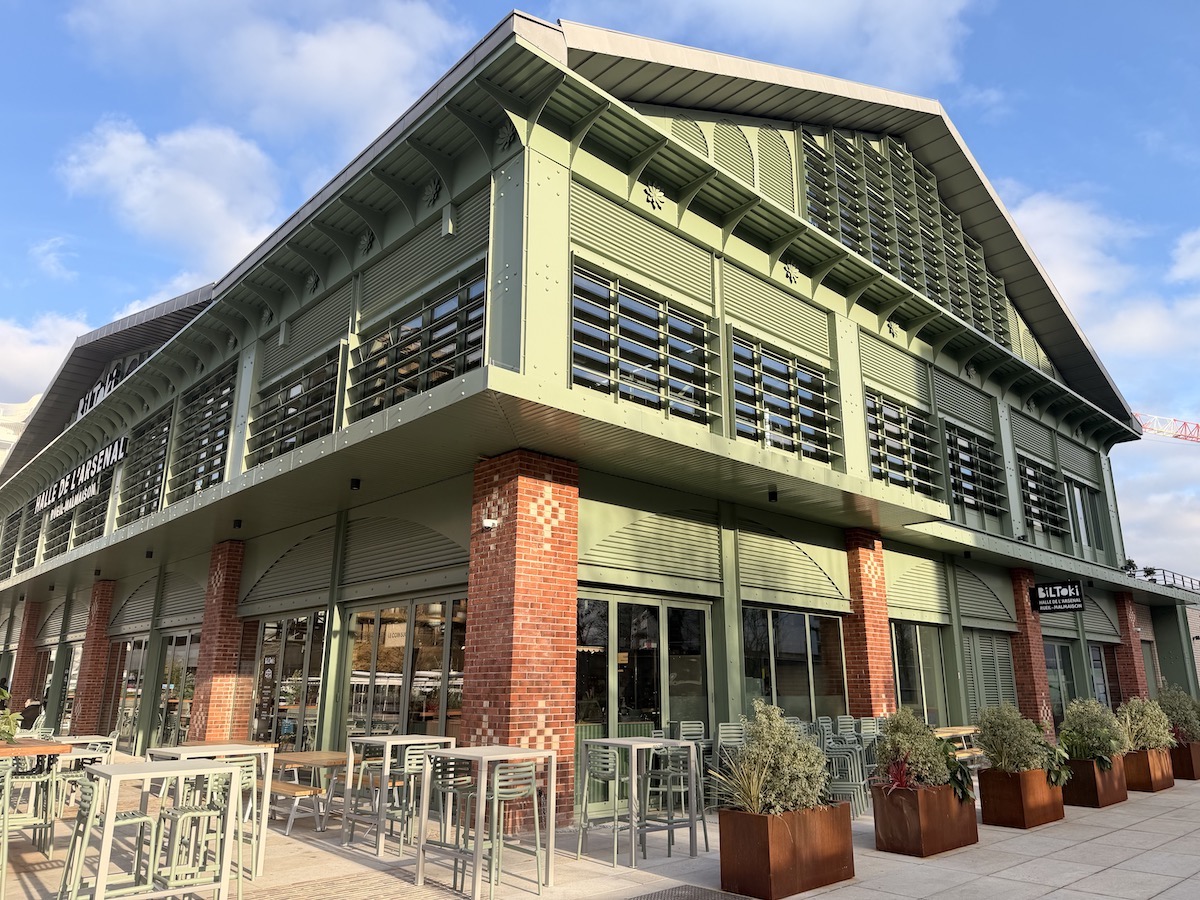 Alle porte di Parigi, la nuova food court costruita su un ex sito della ...