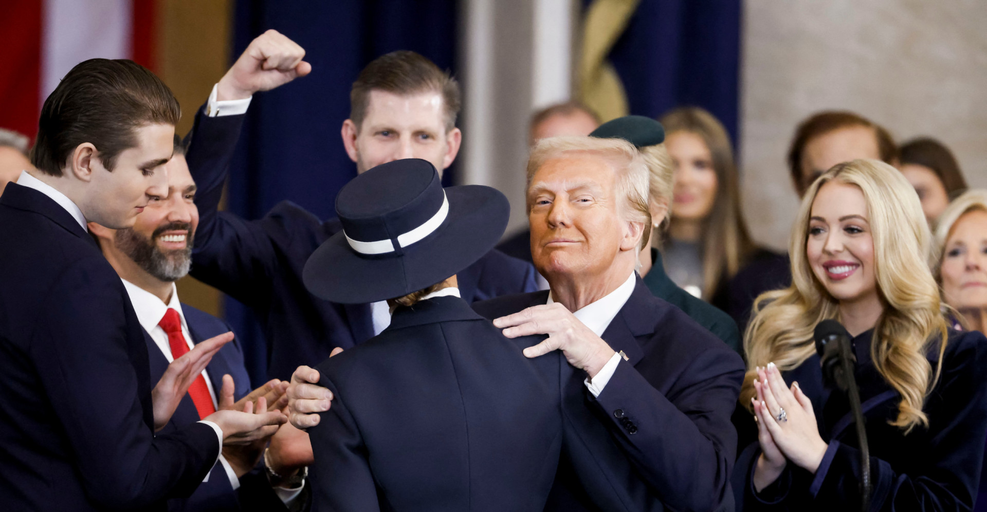 Waar de familie Trump hun fortuin aan besteedt
