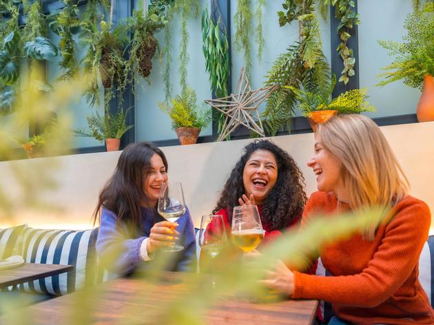 Gen Z prägt neuen Trend: Junge Erwachsene verabschieden sich von ...