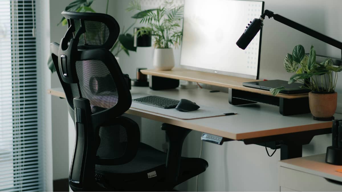 Comfort that works overtime: 10 ergonomic chairs designed for work-from ...