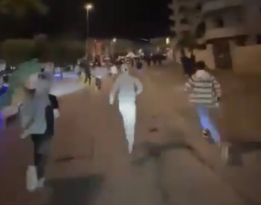 Στη Λατάκια, υποστηρικτές του Τζολάνι βγήκαν στους δρόμους για να ...