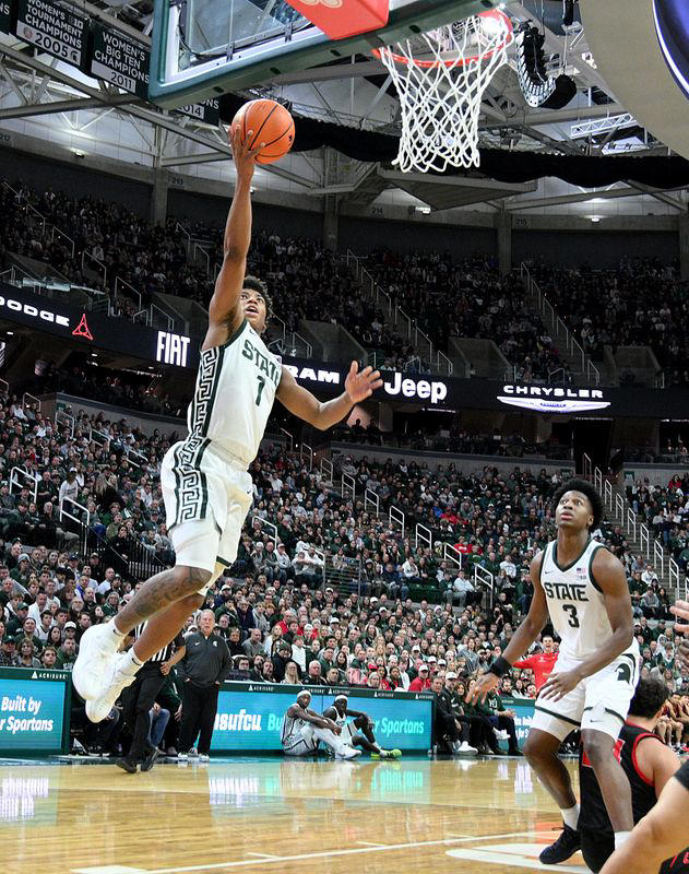 Top 25 roundup: No. 8 Houston muddles past Middle Tennessee