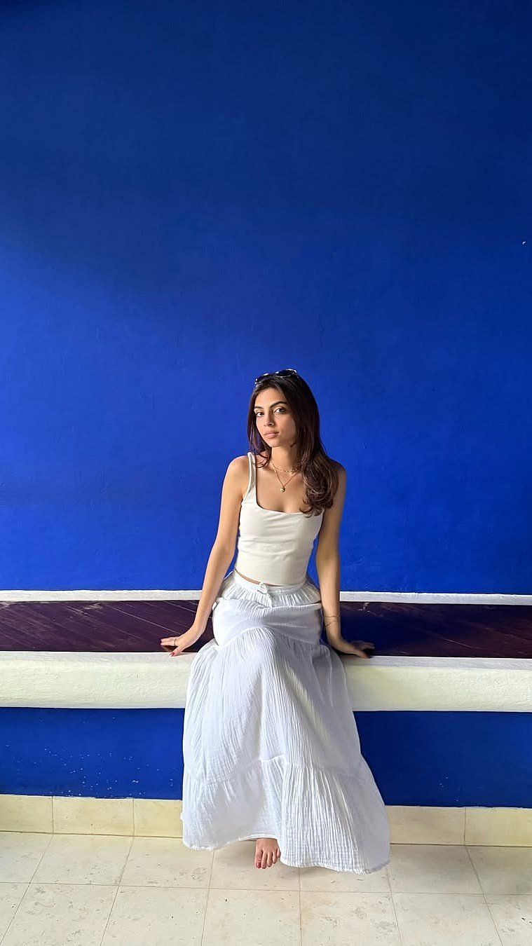 Know Some Of The Interesting Facts About Priyanka Gandhi's Son Raihan ...