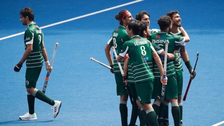 'Rs 11,000 is a sham': Not paid allowance, Pakistan hockey players ...