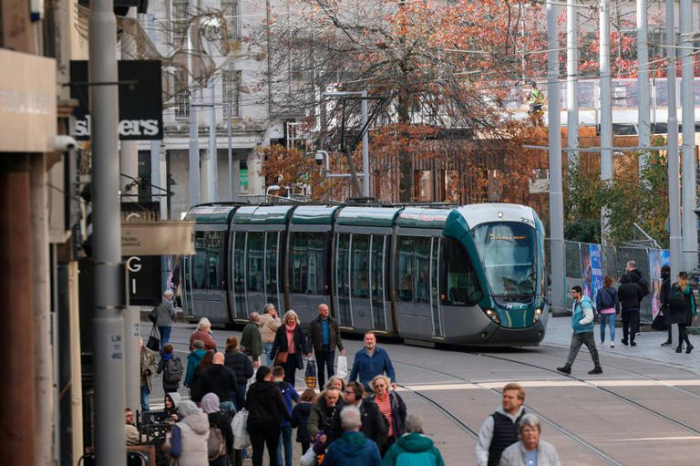'RoboCop' tool will use AI to detect anti-social behaviour on NET trams