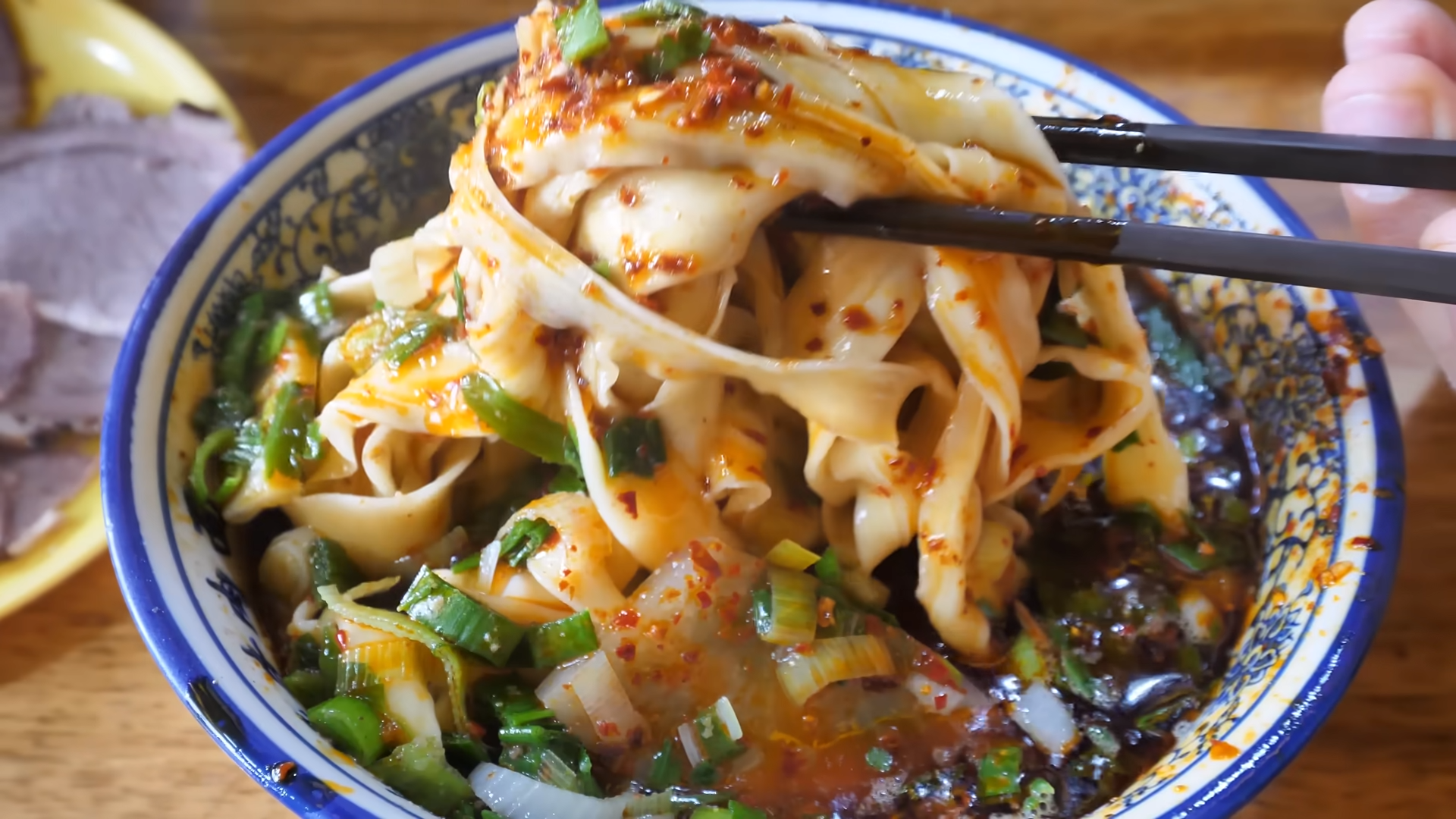 The most satisfying noodles in the world - Lanzhou’s street food magic