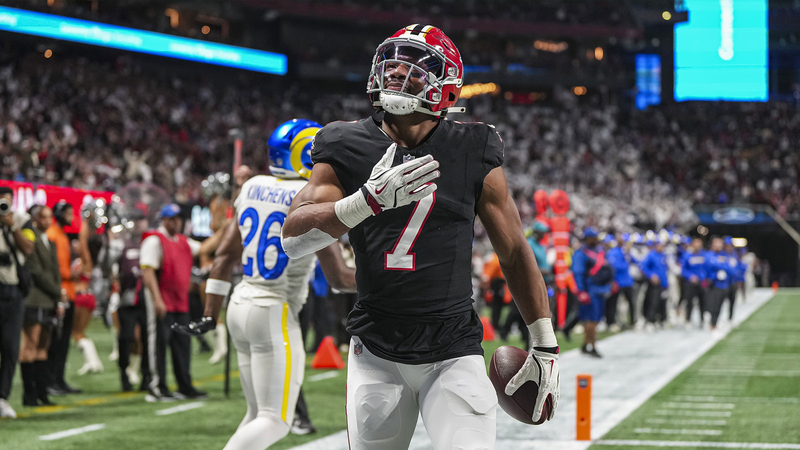 Falcons’ Bijan Robinson makes all kinds of history with 93-yard MNF TD ...
