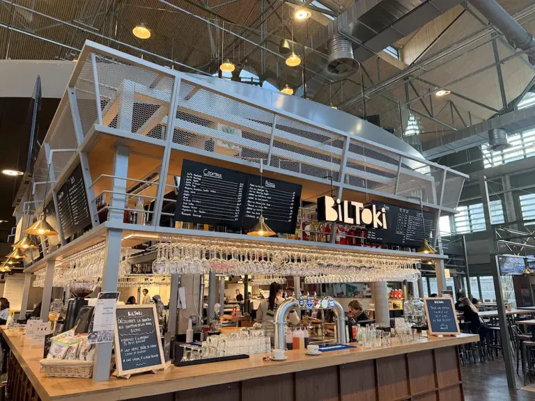 Alle porte di Parigi, la nuova food court costruita su un ex sito della ...