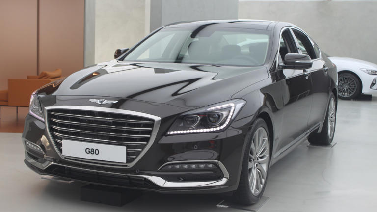 IIHS names the safest new cars you can buy today