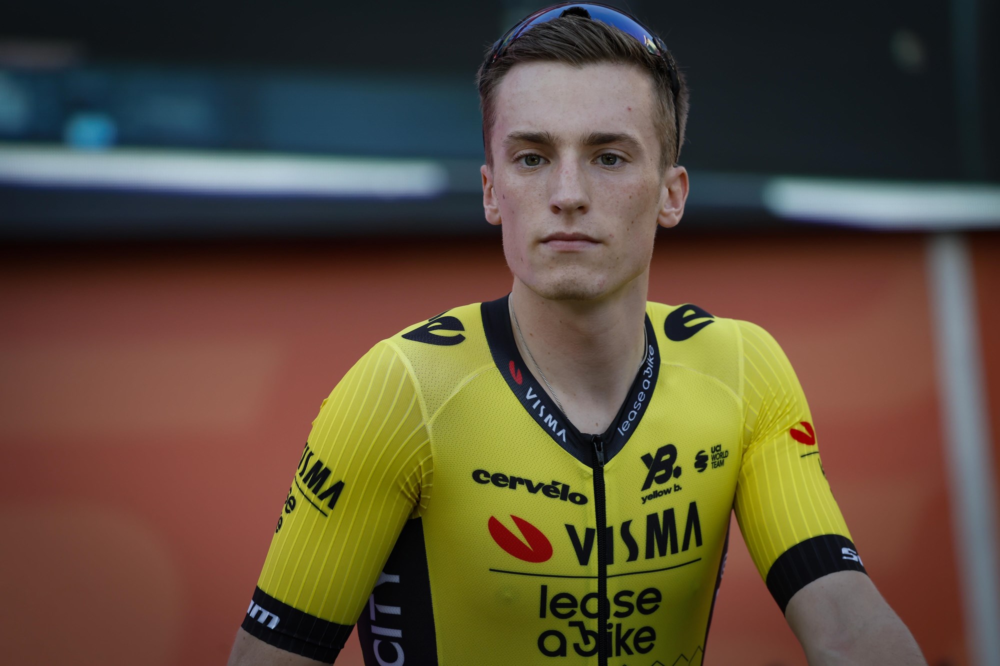 Loe van Belle vertelt over overleden broer Bas: 'In de zomer ging het ...