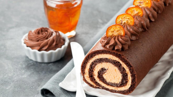 Laurent Mariotte donne ses conseils pour réussir une bûche roulée ...