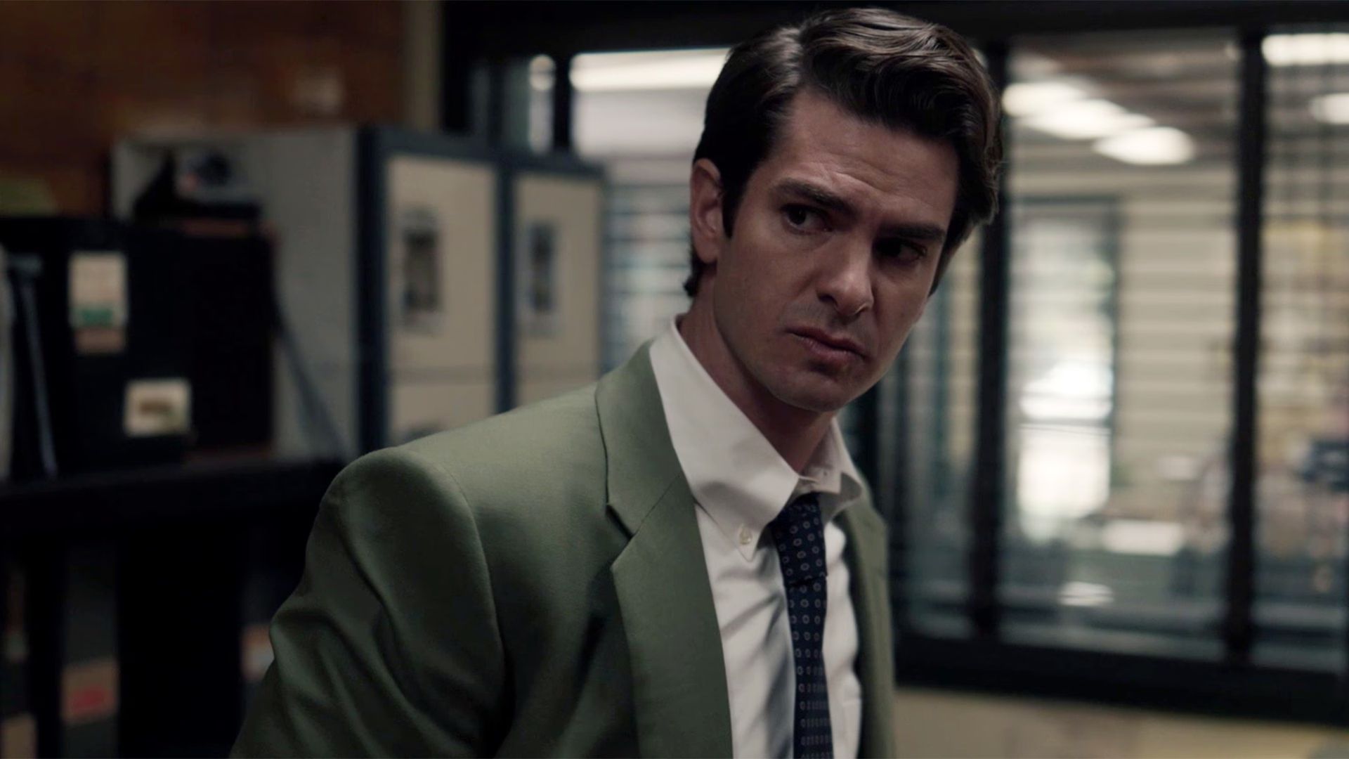 3 years later, Andrew Garfield's 7-part crime thriller series remains a ...