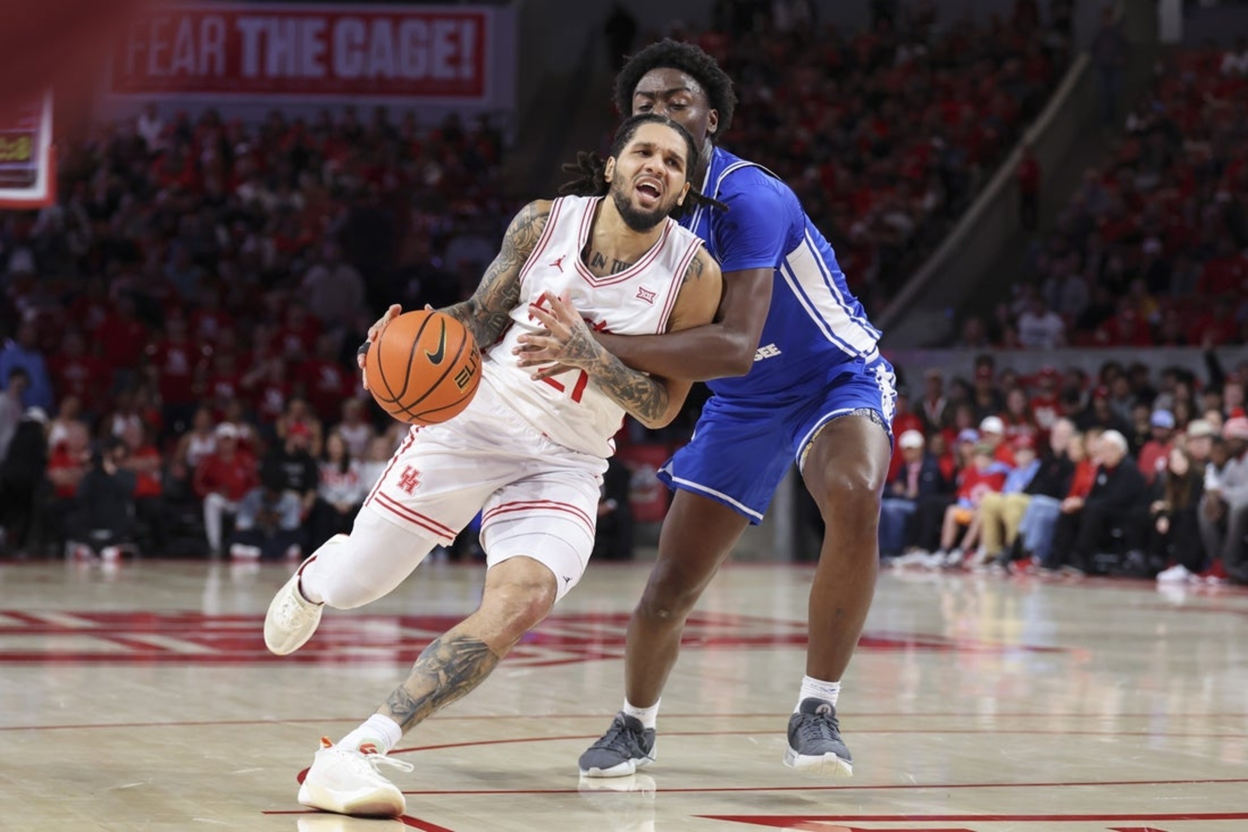 Top 25 roundup: No. 8 Houston muddles past Middle Tennessee