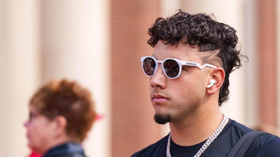 $2.5 million college football QB reportedly seeking CFP contender for ...