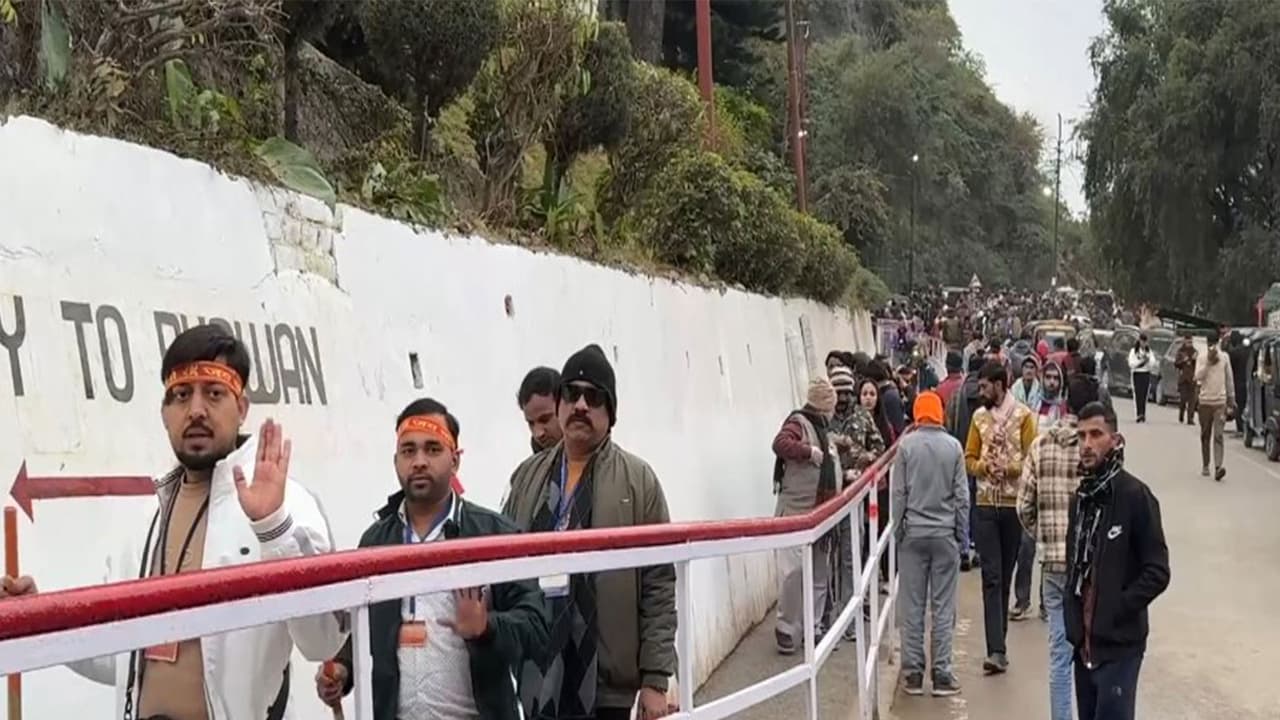 Vaishno Devi shrine sees massive pilgrim influx ahead of New Year 2024