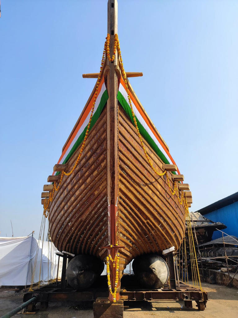 INSV कौंडिन्या: बिना इंजन, 1500 साल पुरानी तकनीक पर बने इस नौसेना के ...
